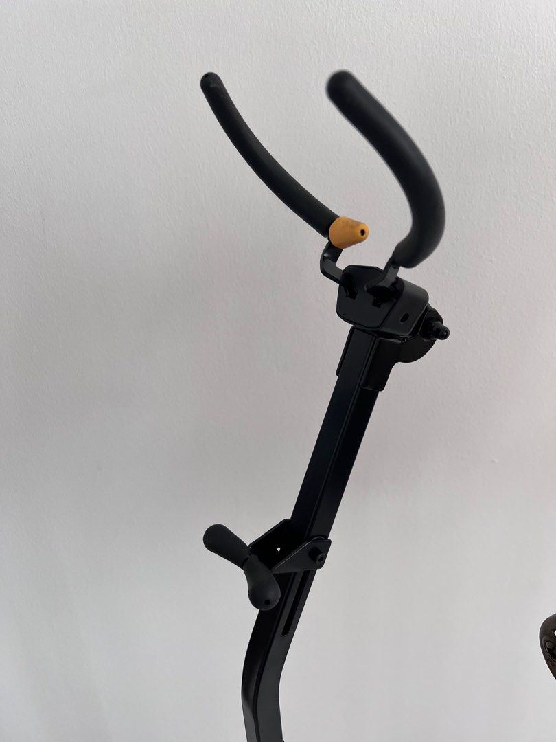 Hercules Tall Saxophone Stand, Hobbies & Toys, Music & Media, Musical ...