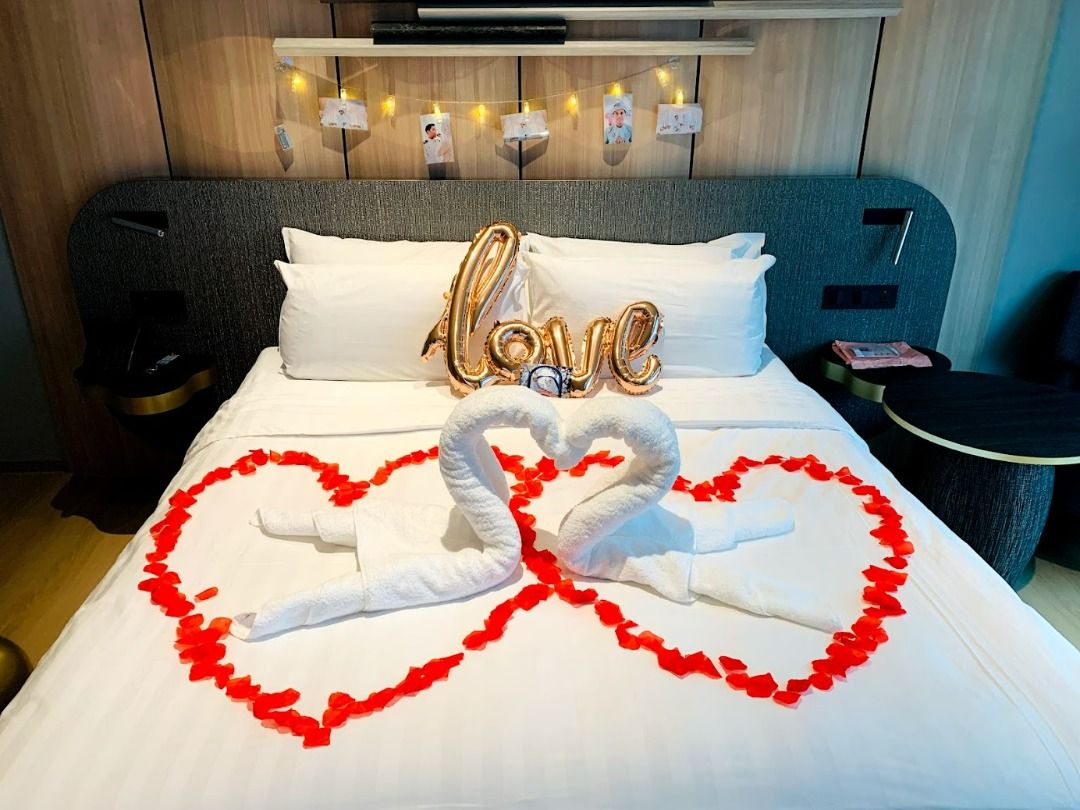 Hotel anniversary set up, special event moments, Set up with ...