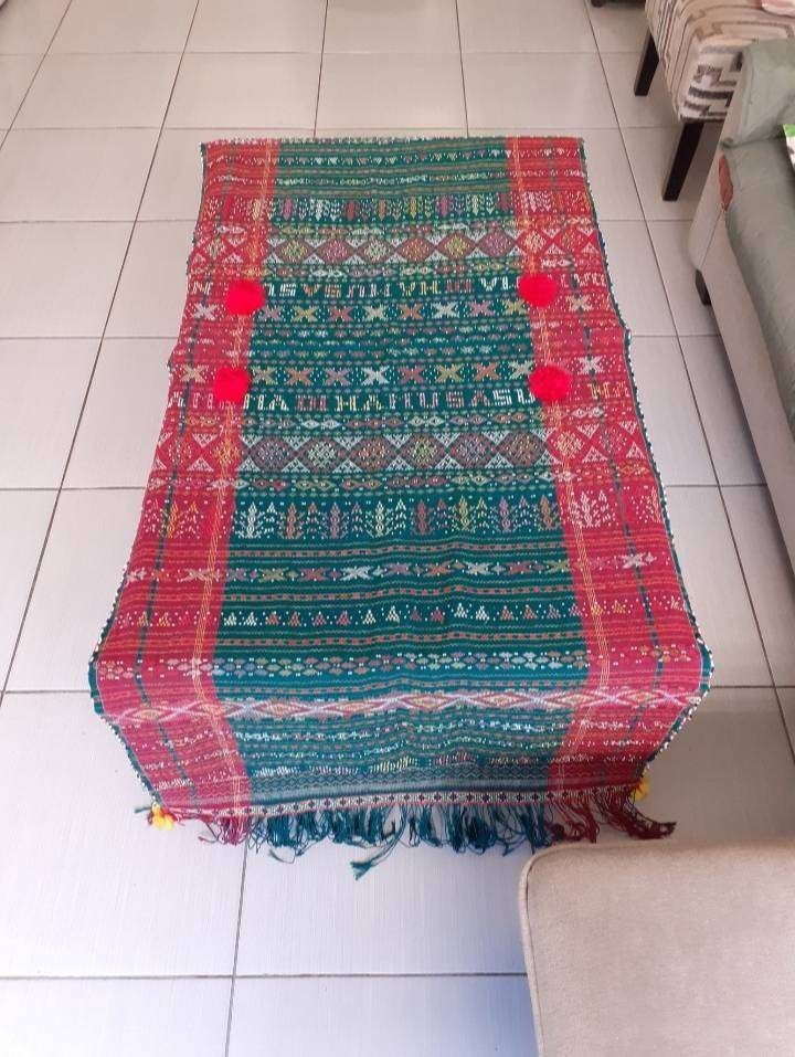 Kain tenun Ulos Batak 1, Fesyen Wanita, Pakaian Wanita, Lainnya di Carousell