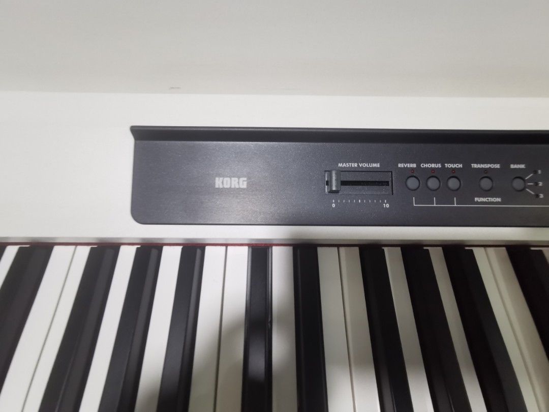 Korg lp350 digital piano, Hobbies & Toys, Music & Media, Musical ...