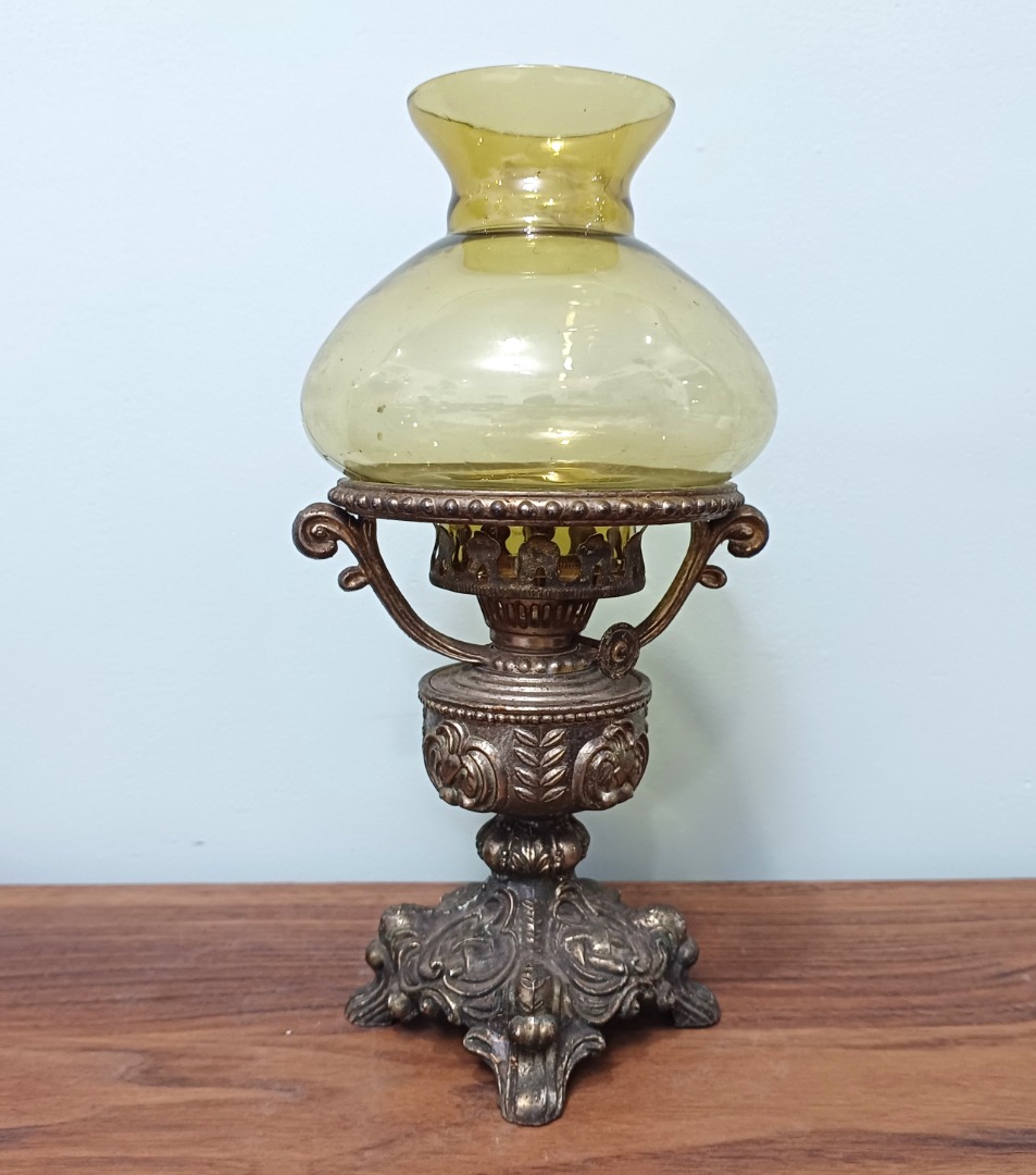 Lampu Minyak Lawas Antik Model Comerco European - Oil Lamp Kerosene ...