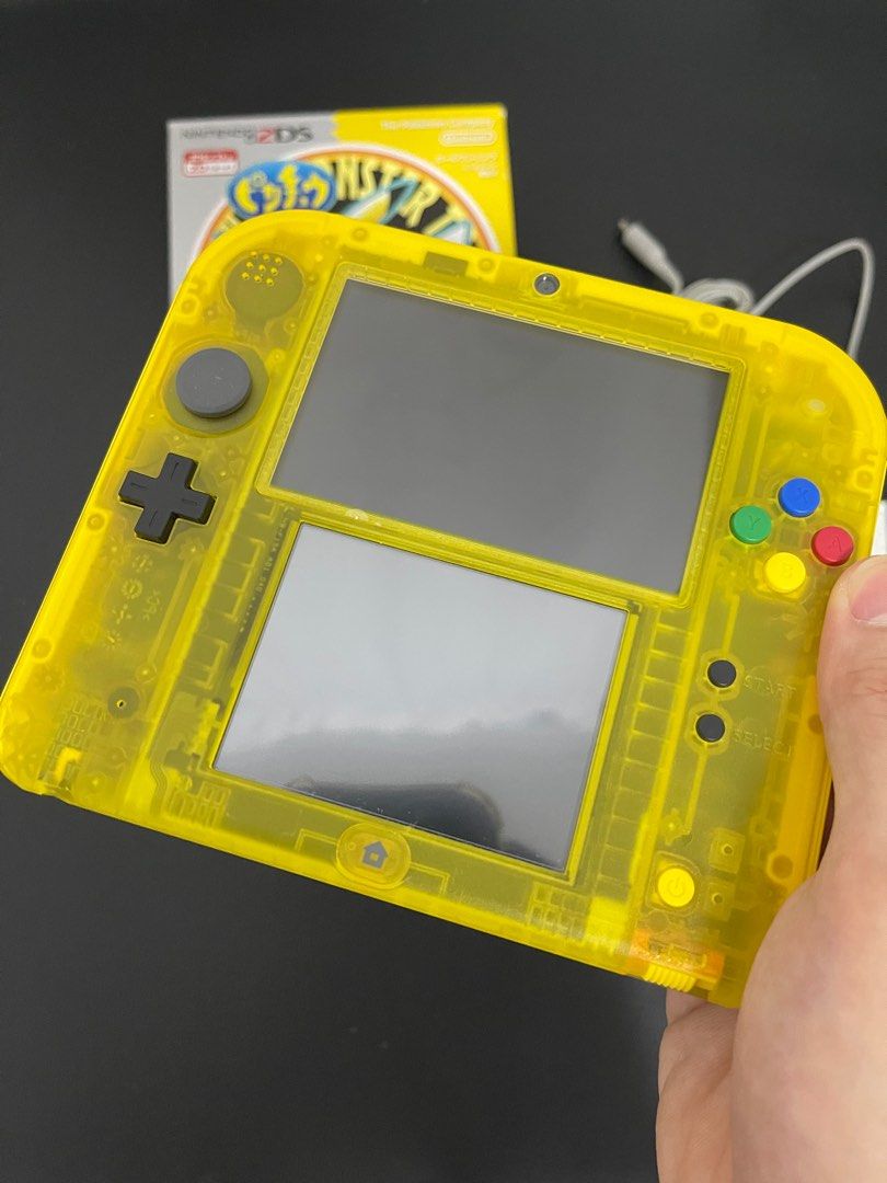 *Limited edition* Jap 2DS - Yellow, Video Gaming, Video Game Consoles ...