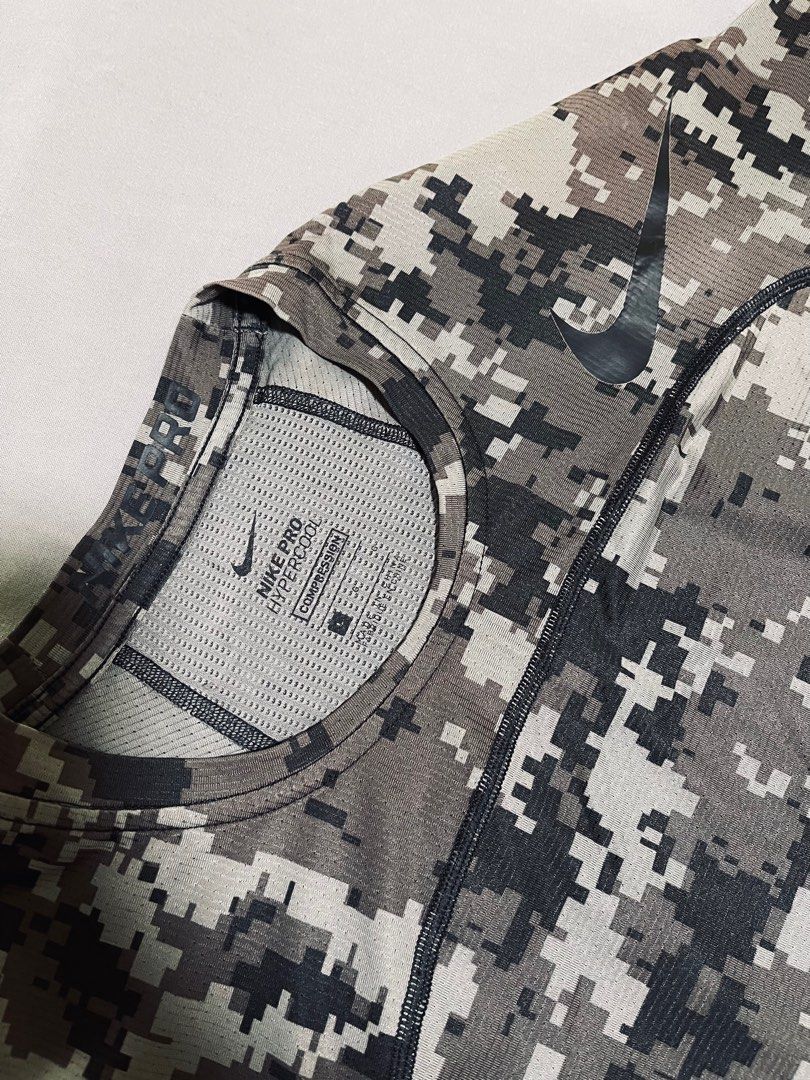 Nike pro hypercool compression, Men's Fashion, Activewear on Carousell