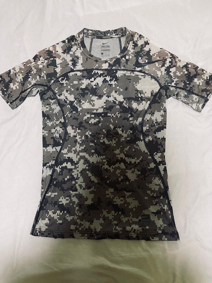 Nike pro hypercool compression, Men's Fashion, Activewear on Carousell