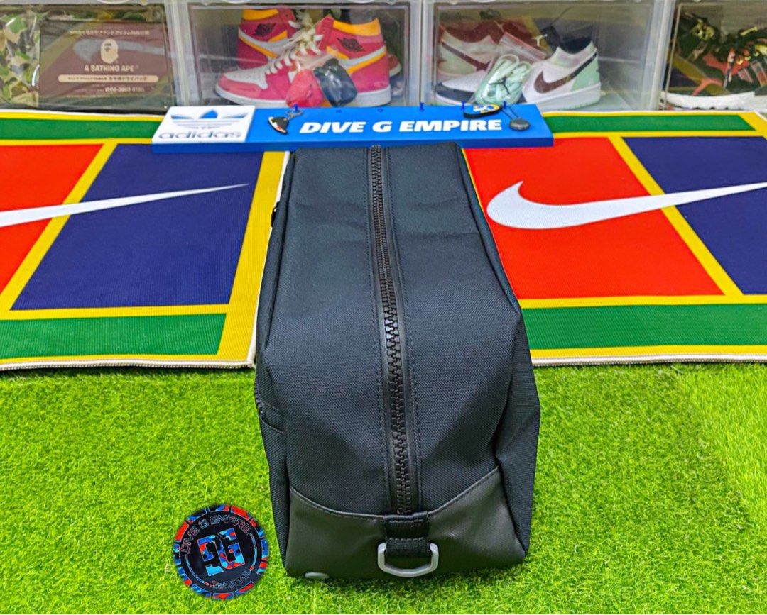 NIKE UTILITY MODULAR SHOE TOTE BAG, Men's Fashion, Bags, Belt bags ...