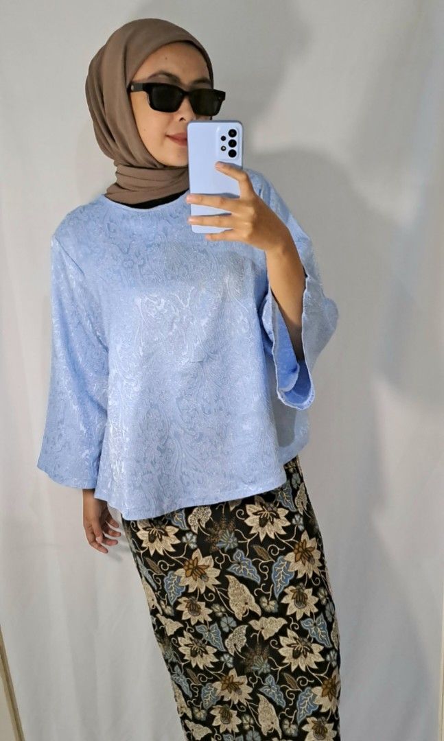 Onet set kebaya blue, Fesyen Wanita, Pakaian Wanita, Gaun & Rok di ...