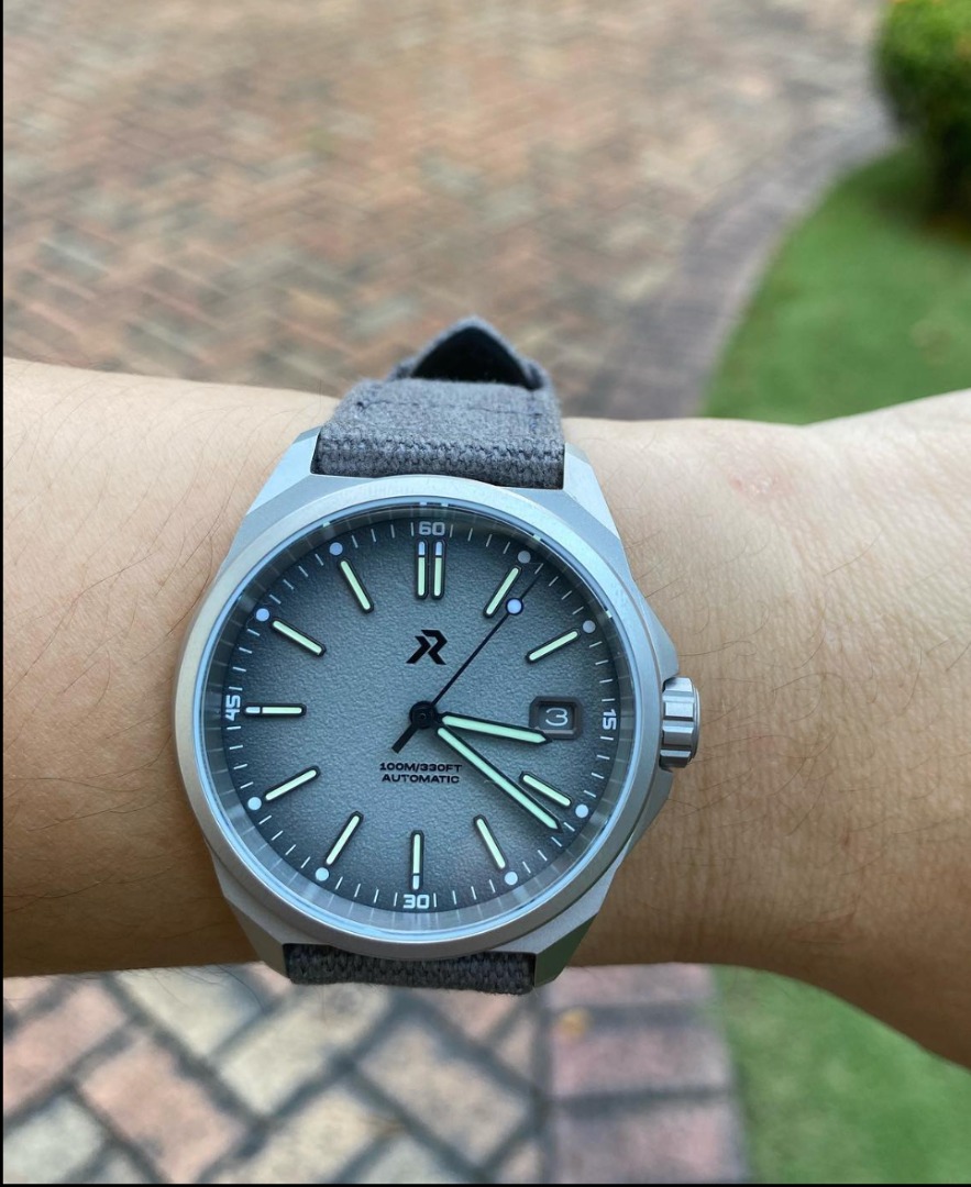 RZE Resolute Arctic Grey, Men's Fashion, Watches & Accessories, Watches ...