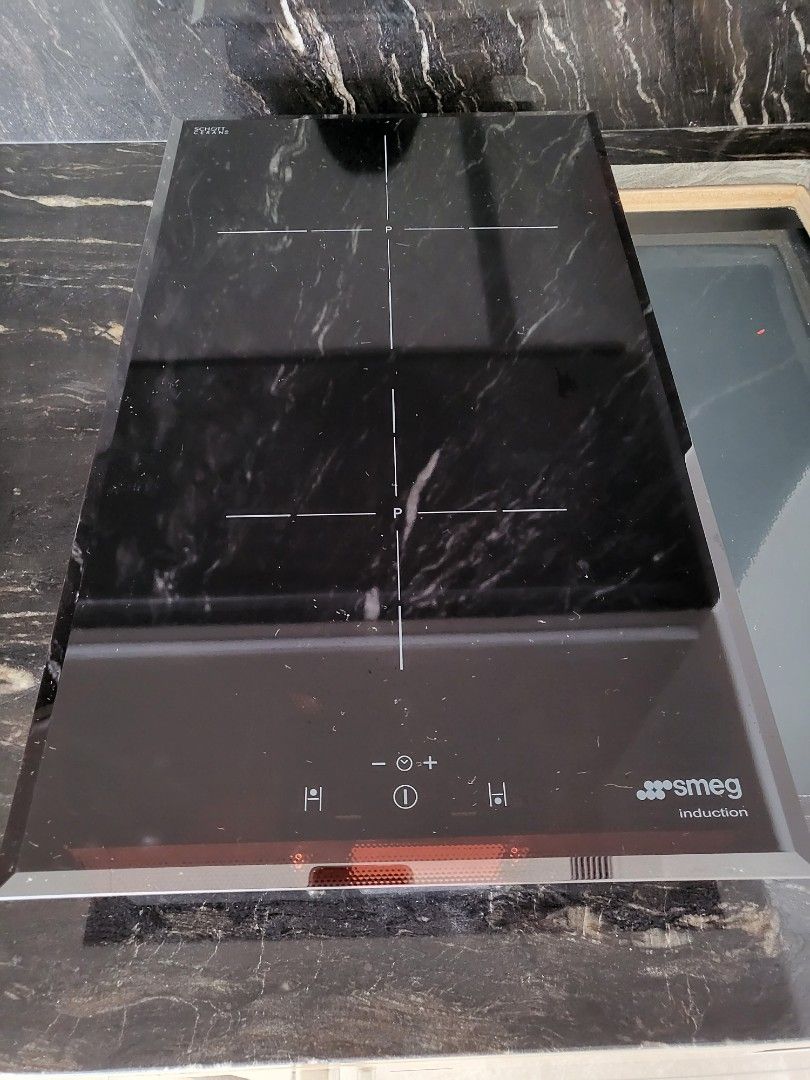 Smeg built-in induction hob SI5322B, TV & Home Appliances, Kitchen ...