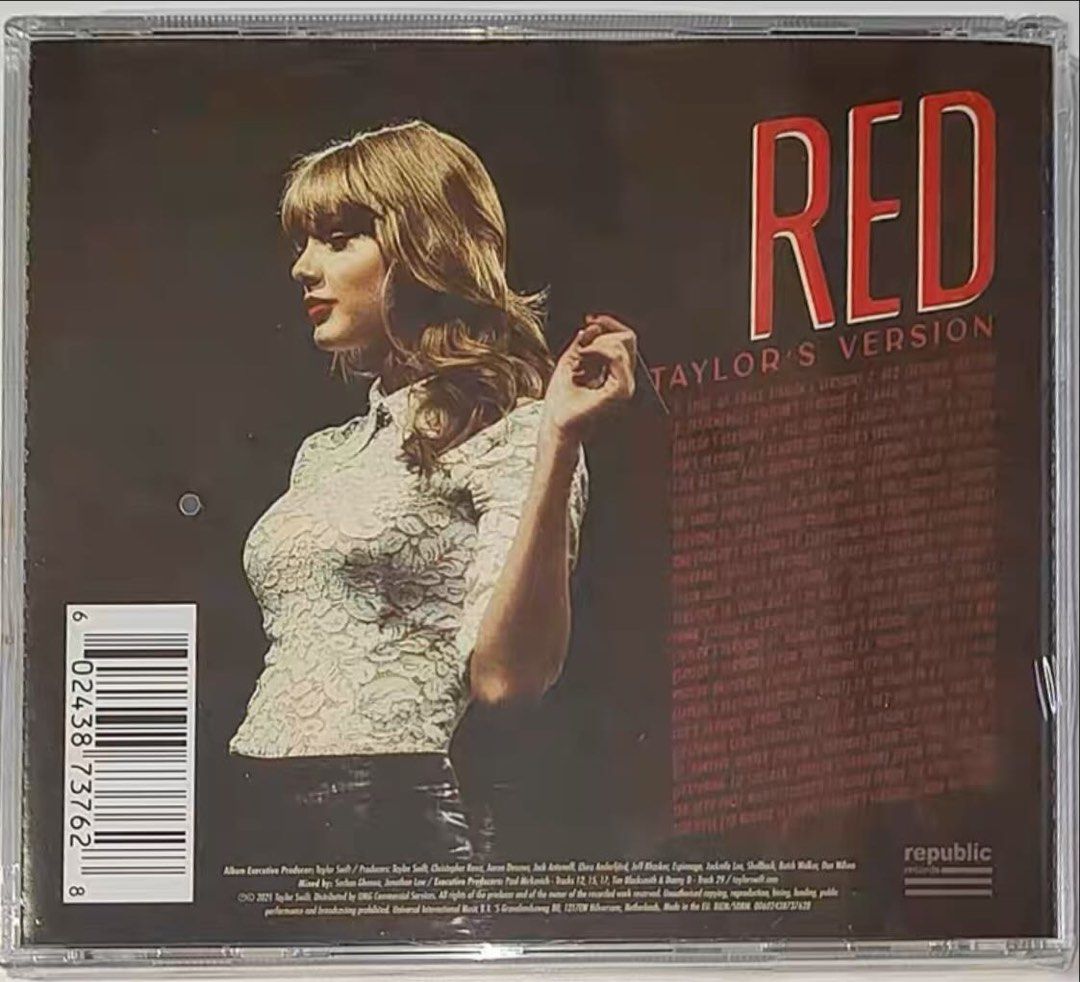 Taylor Swift : RED Deluxe Edition 2CD, Hobbies & Toys, Music & Media ...