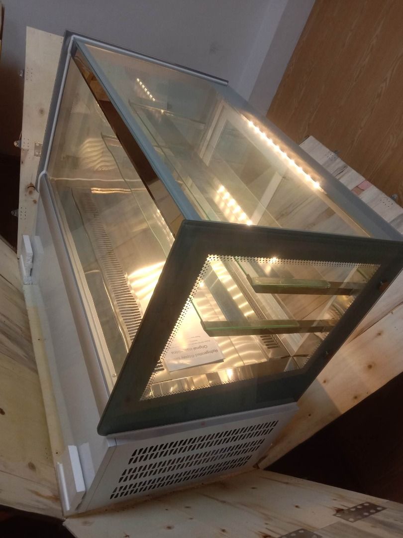 *EP-60 TABLE TOP/COUNTER TABLE CAKE CHILLER(WHITE), TV & Home ...