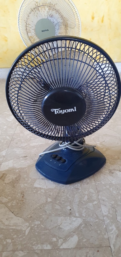 Toyomi small table fan, Furniture & Home Living, Lighting & Fans, Fans ...