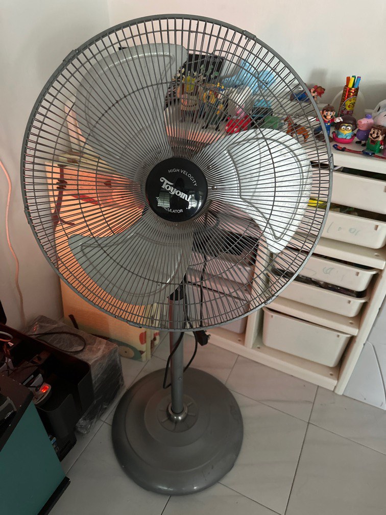 Toyomi stand fan, Furniture & Home Living, Lighting & Fans, Fans on ...