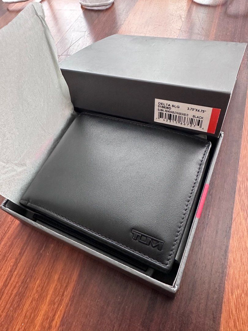 Tumi Wallet, Men's Fashion, Watches & Accessories, Wallets & Card ...