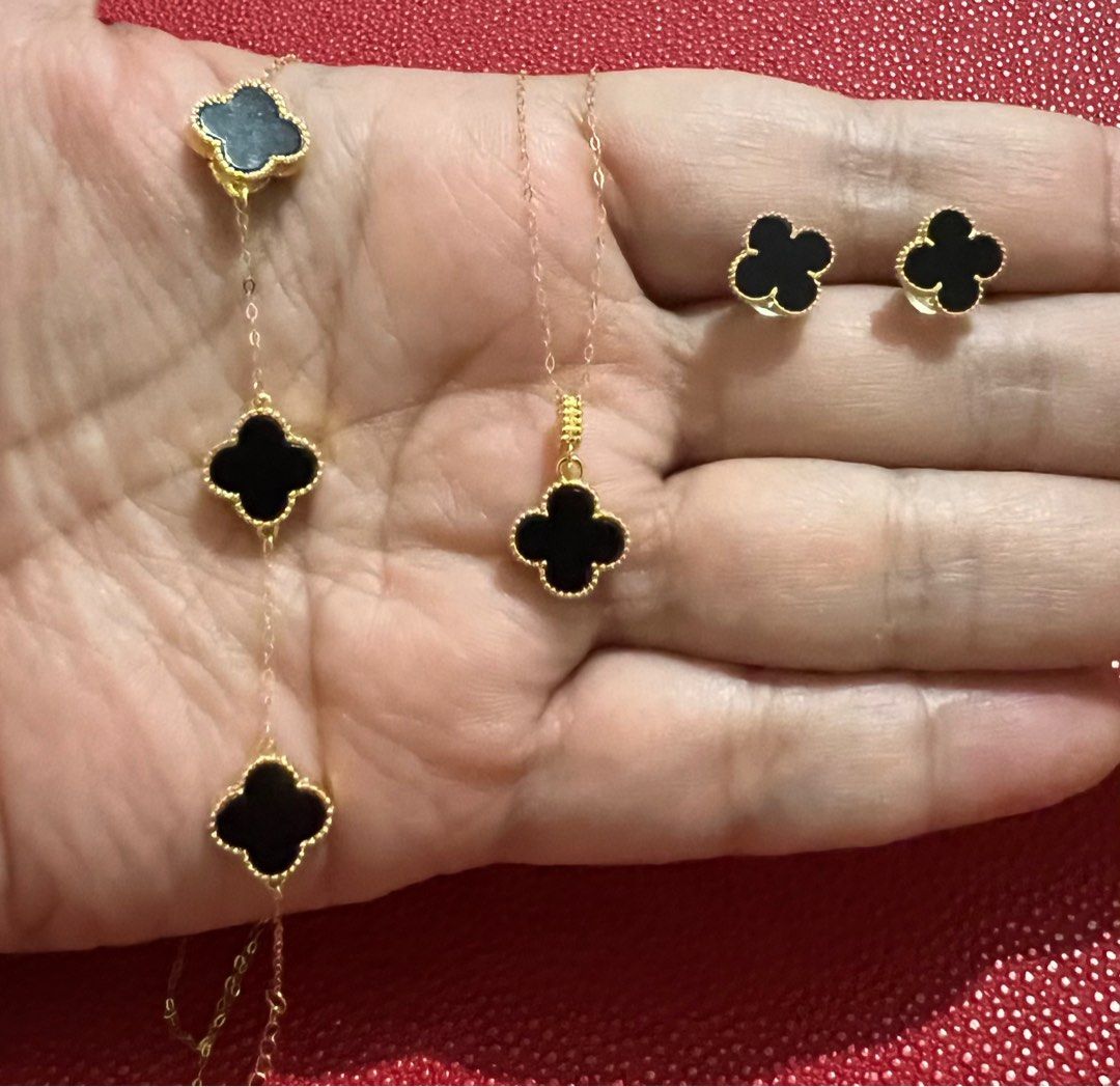 VCA SET 18K, Women's Fashion, Jewelry & Organizers, Necklaces on Carousell