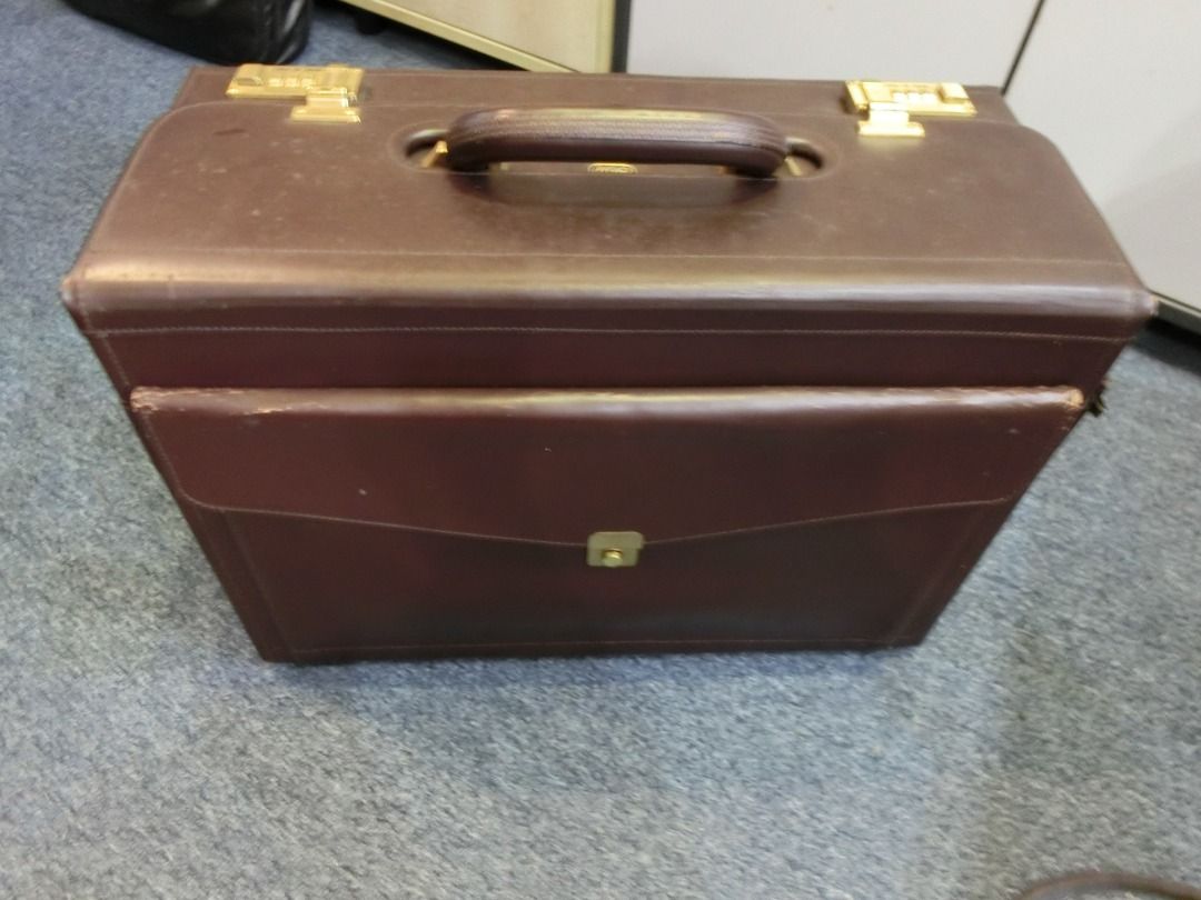 Vintage Pilot/Lawyers Case -Hebe brown, Men's Fashion, Bags, Briefcases ...