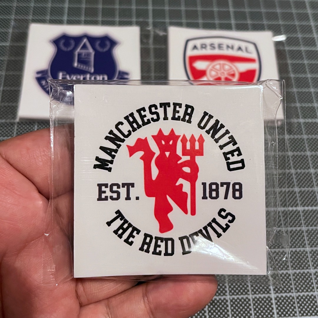 Waterproof Stickers : MANCHESTER UNITED / THE RED DEVILS . 60 x 60 mm ...