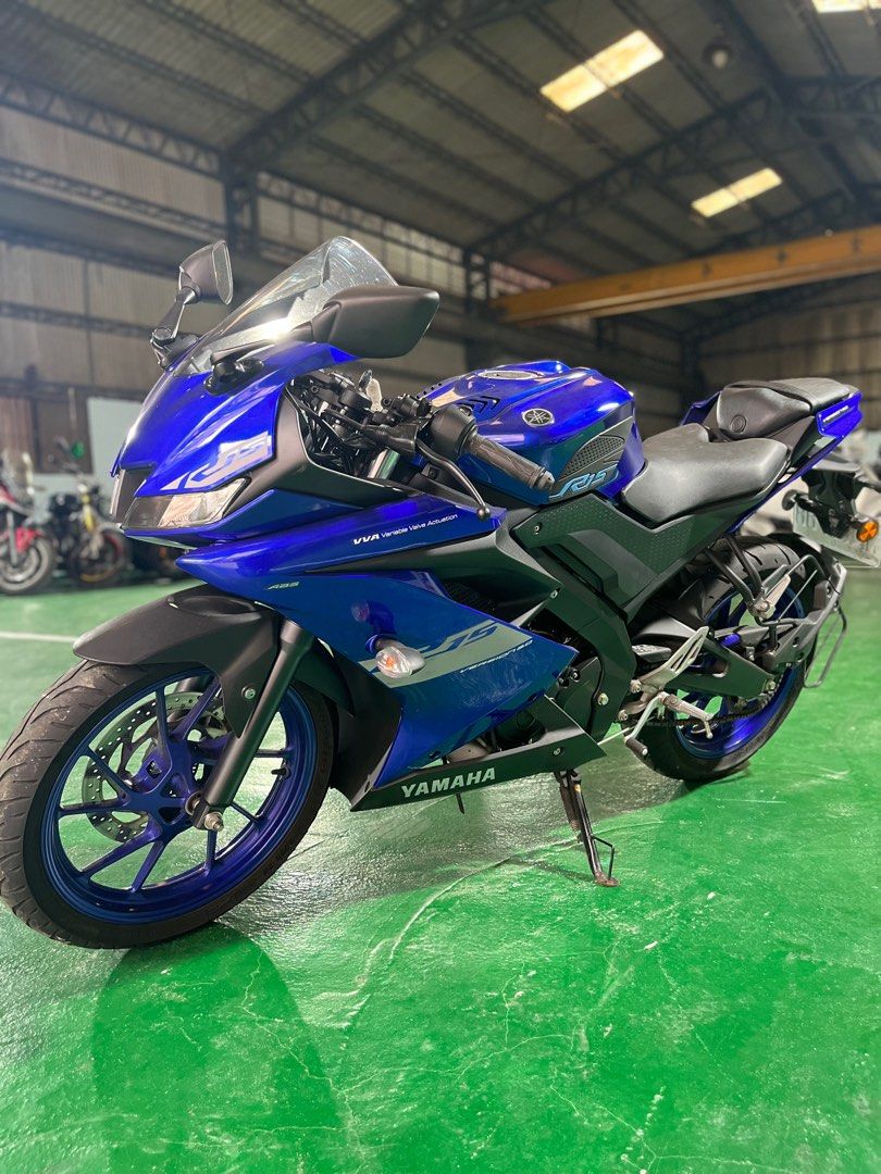 YAMAHA R15, 機車, 重機在旋轉拍賣