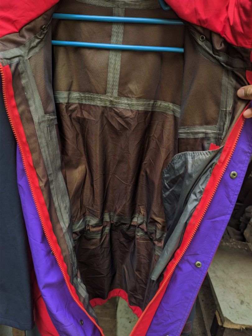 Youngone Ski Goretex Jacket, Men's Fashion, Coats, Jackets and ...