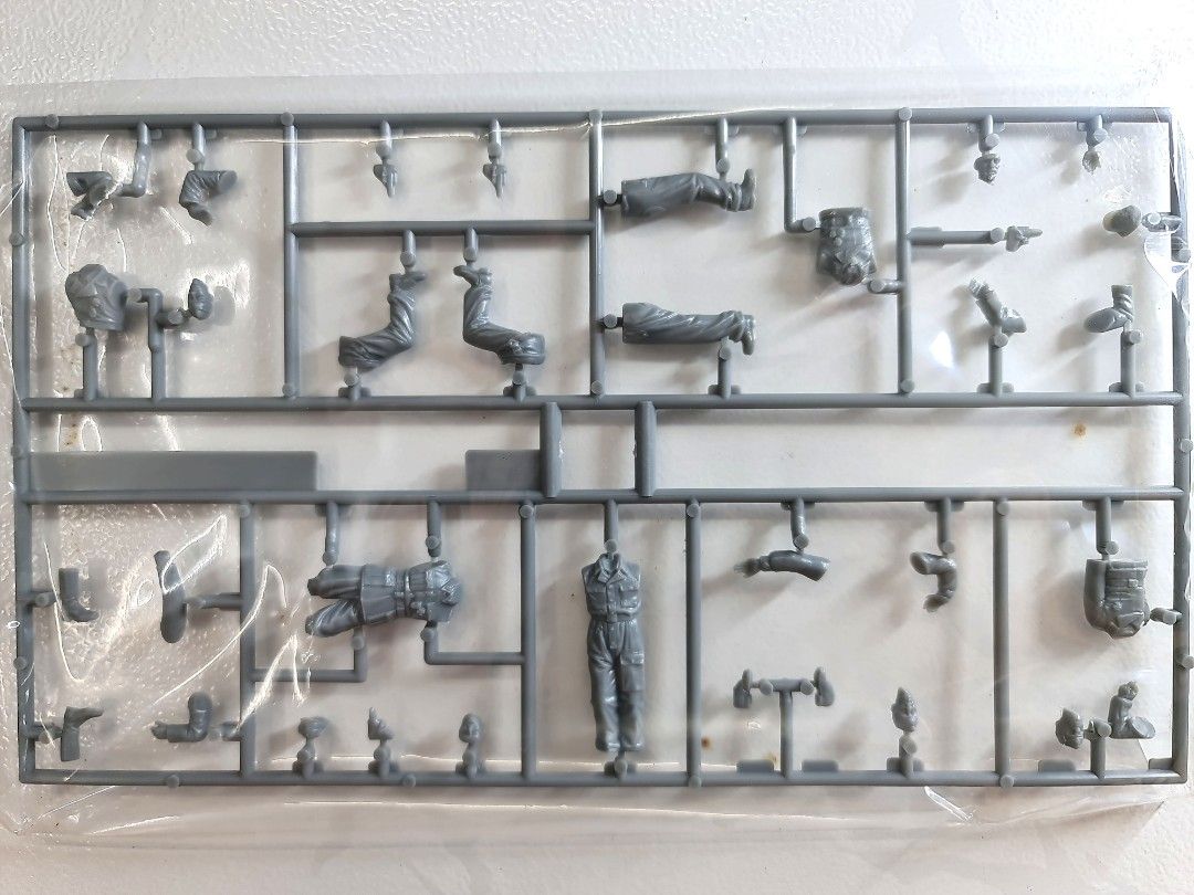 1/35 Tristar #001 German Panzer Crew (Normandy 1940) (WWII 2nd World ...