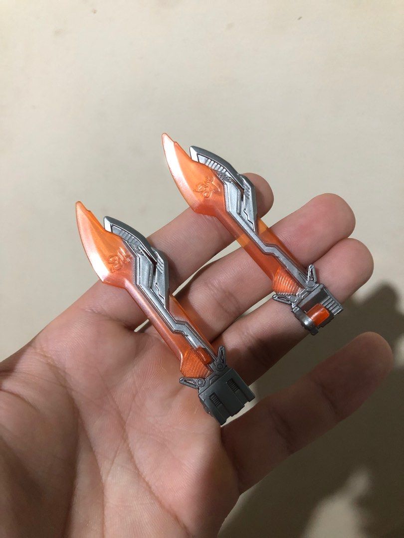 15th anniversary SS-32 Optimus, Hobbies & Toys, Toys & Games on Carousell