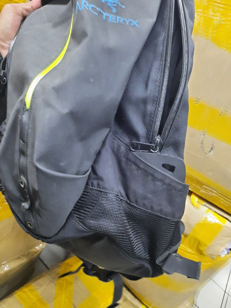 ARCTERYX BACKPACK, Men's Fashion, Bags, Backpacks on Carousell