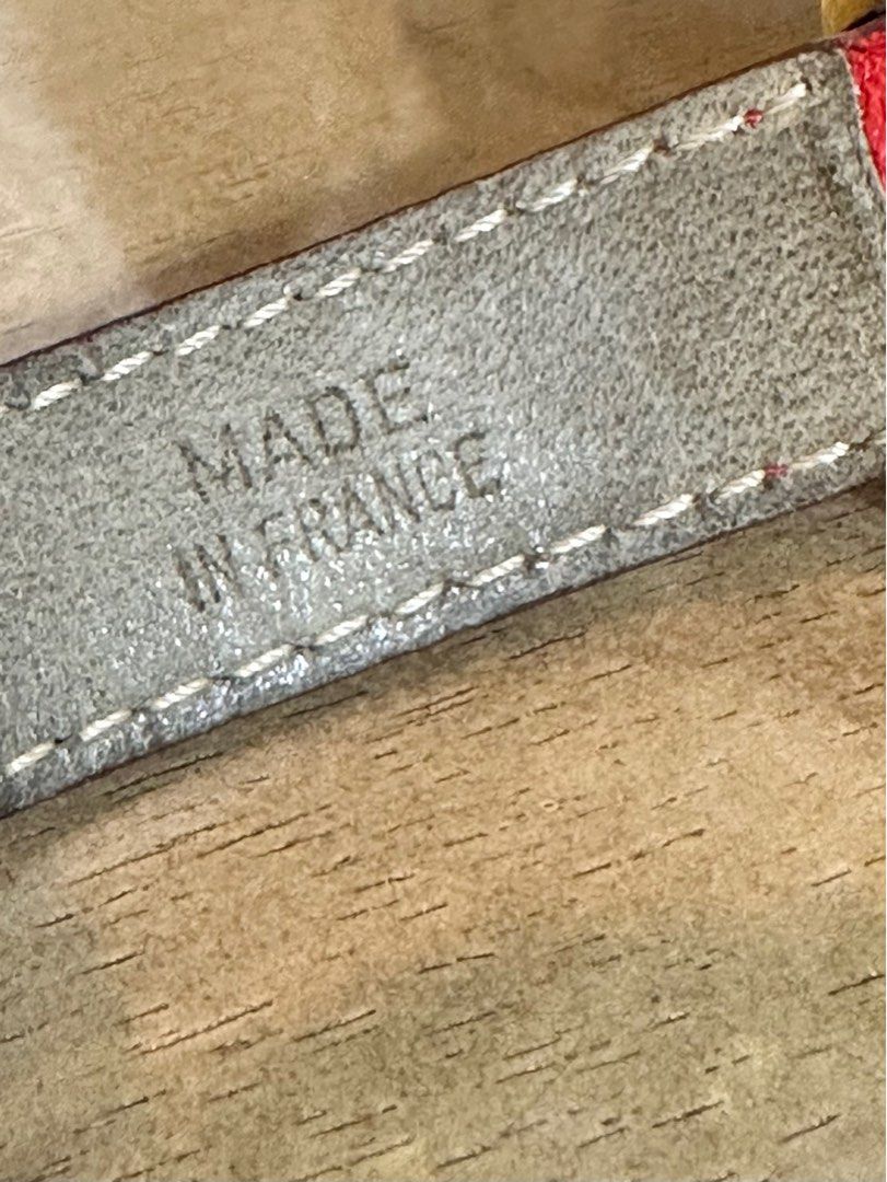 Authentic YSL Heart Quartz, Luxury, Watches on Carousell