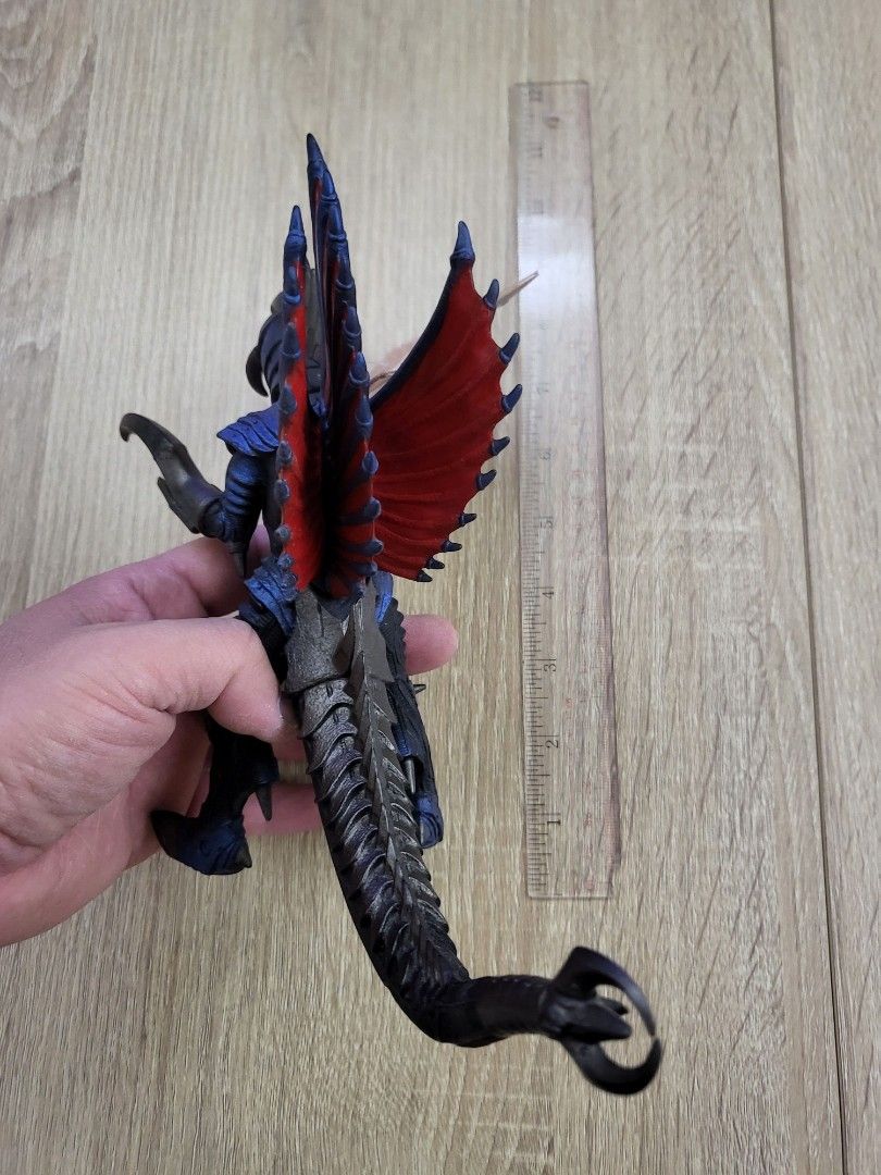 Bandai 哥斯拉 Gigan 2005年版本 Sofubi, 興趣及遊戲, 玩具 & 遊戲類 - Carousell
