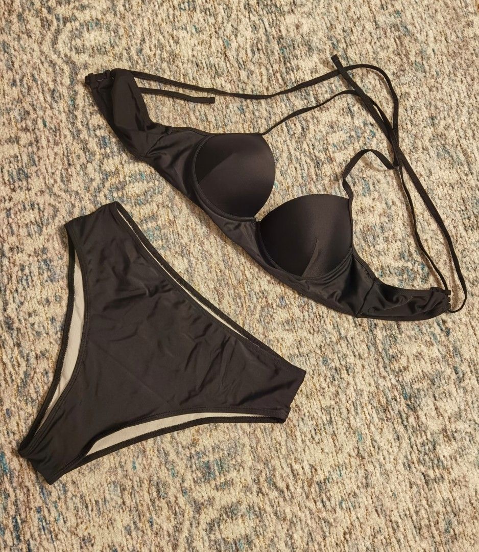 Black bikini, Women's Fashion, Swimwear, Bikinis & Swimsuits on Carousell