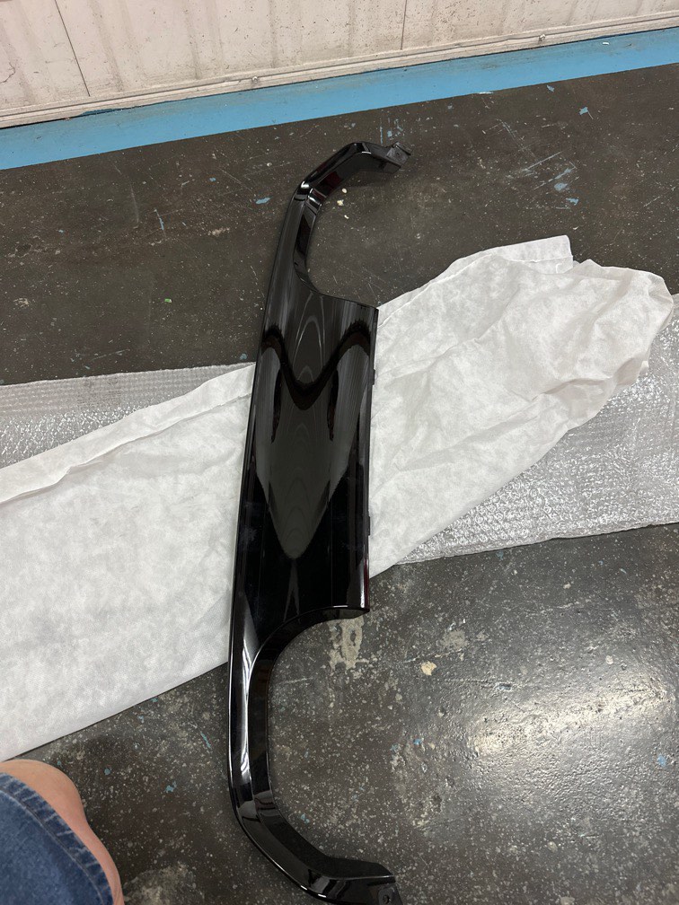 BMW m3/m4 rear diffuser original, Car Accessories, Accessories on Carousell