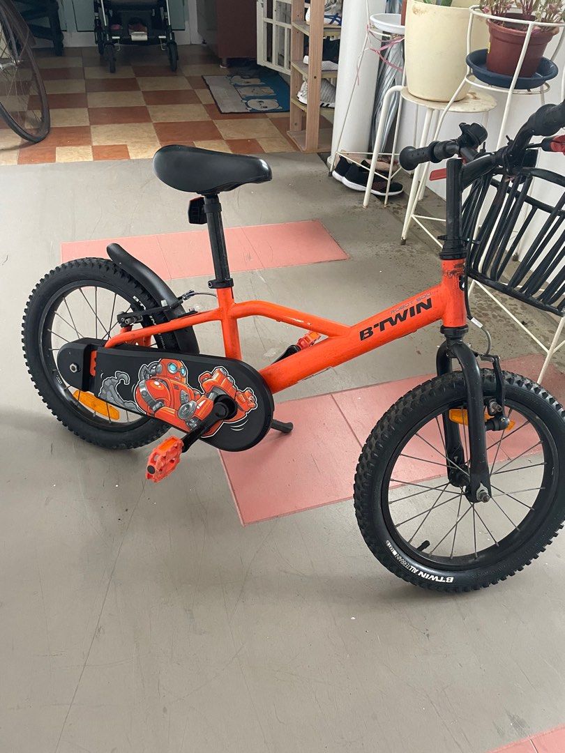 Btwin decathlon kids bike 16 inch, Sports Equipment, Bicycles & Parts, Bicycles on Carousell