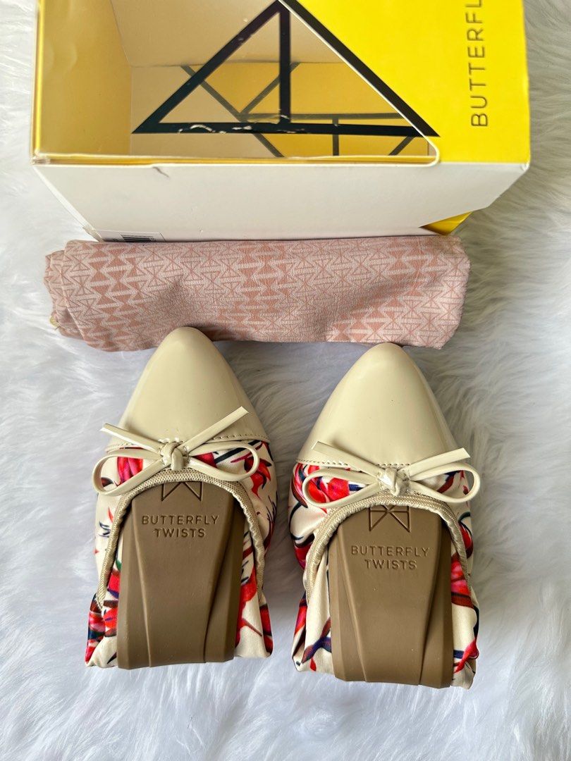 Butterfly Twist, Women's Fashion, Footwear, Flats & Sandals on Carousell