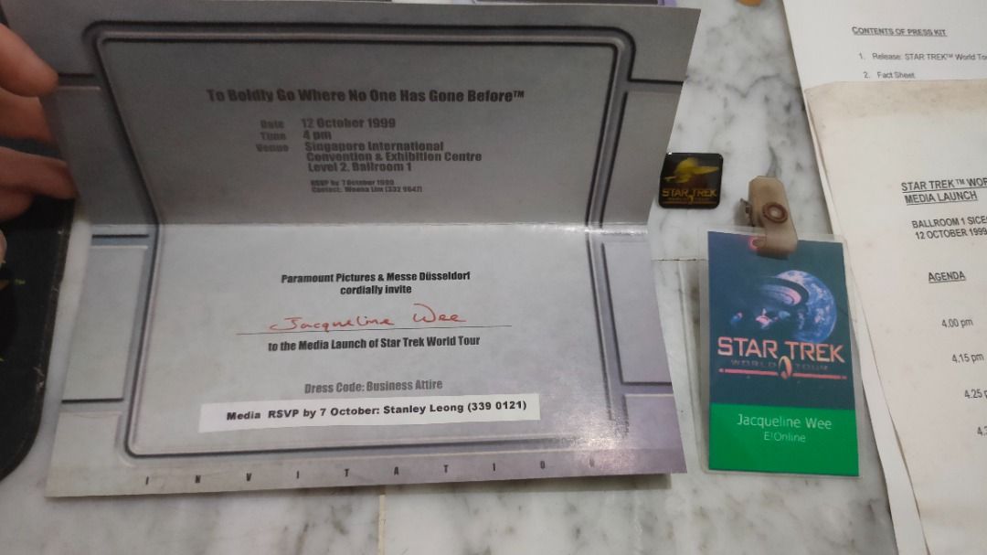 Collectable Star Trek World Tour Singapore 1999 *Rare* *Complete Press ...