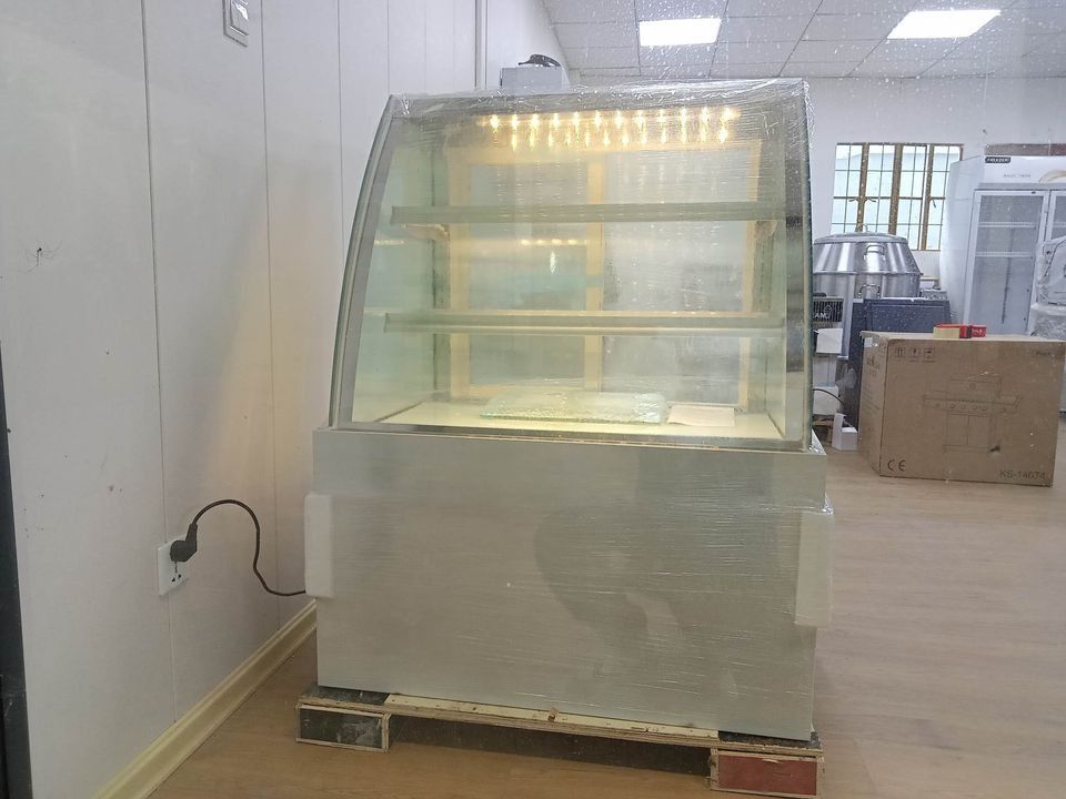 EPA-51 ARC FLOOR TYPE CHILLER DISPLAY, TV & Home Appliances, Kitchen ...