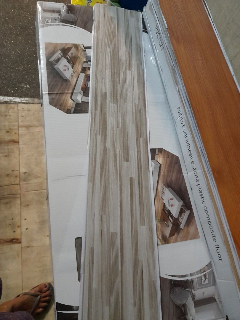 FLOORING "VINYL PLANK", Furniture & Home Living, Home Decor, Carpets ...