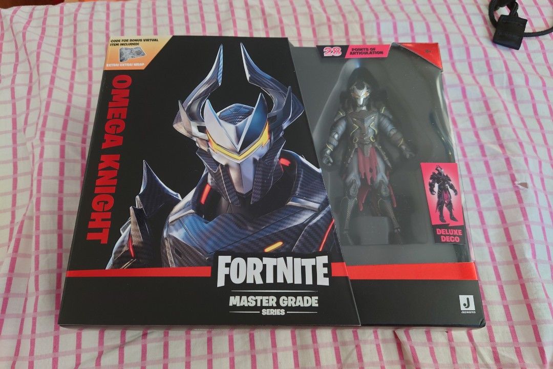 Fortnite - Master Grade Series - Omega Knight, 興趣及遊戲, 玩具 & 遊戲類 - Carousell