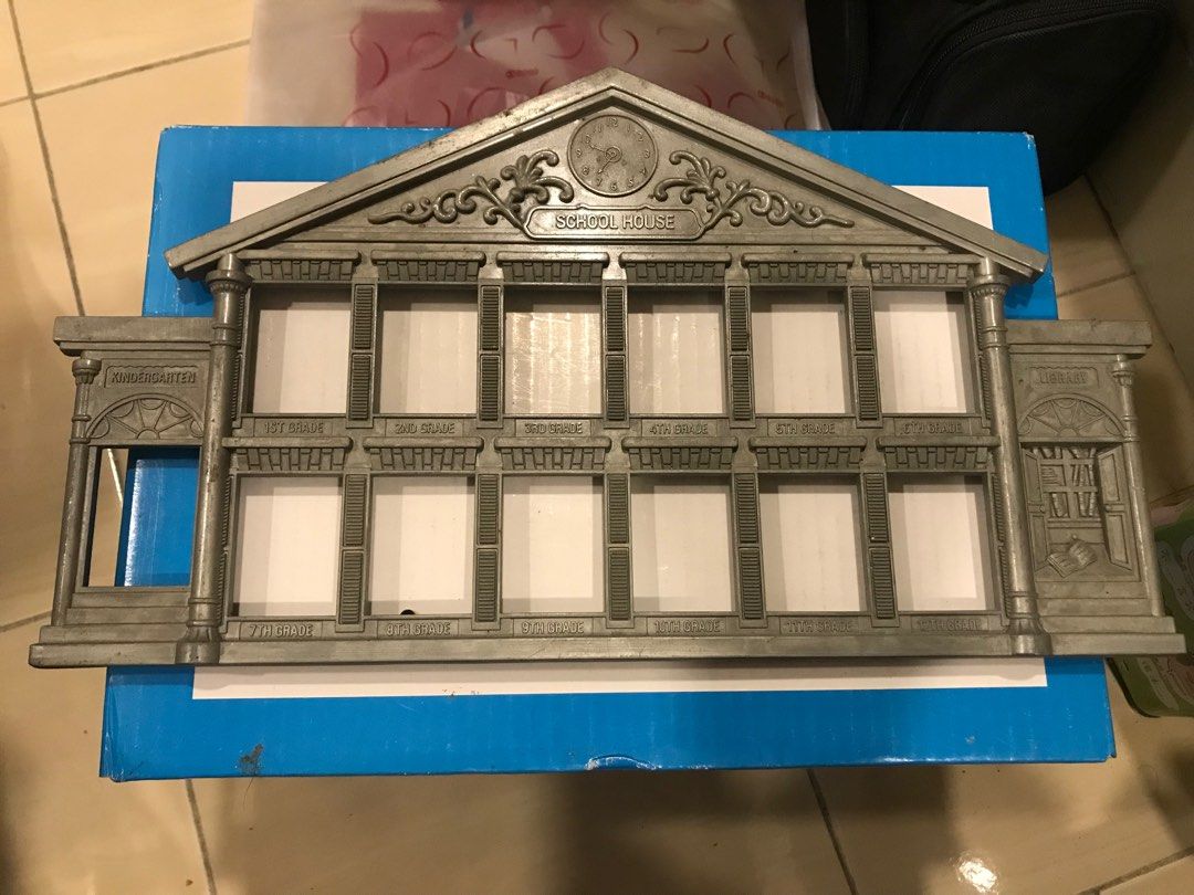 Frame Gambar Besi, Hobbies & Toys, Collectibles & Memorabilia, Vintage ...