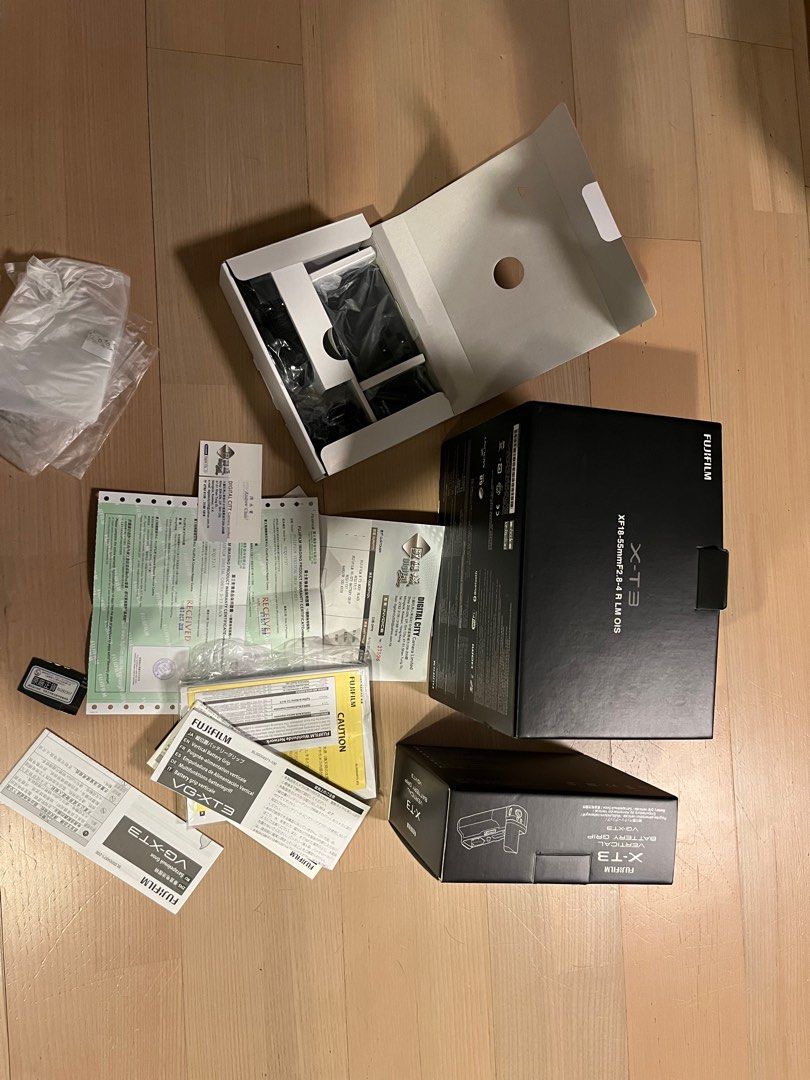 Fujifilm X-T3 body with VG-XT3 battery grip and SmallRig Cage (Fuji), 攝影器材, 相機 - Carousell