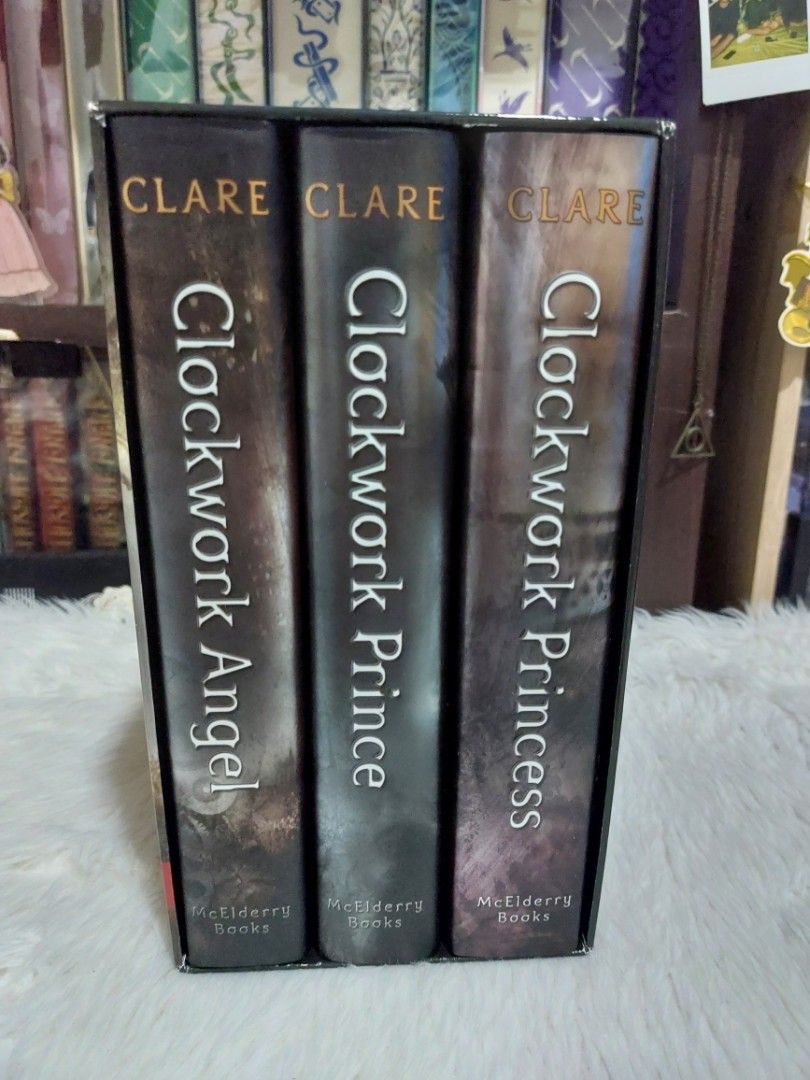 Hardcover - The Infernal Devices boxed set by Cassandra Clare, Hobbies ...