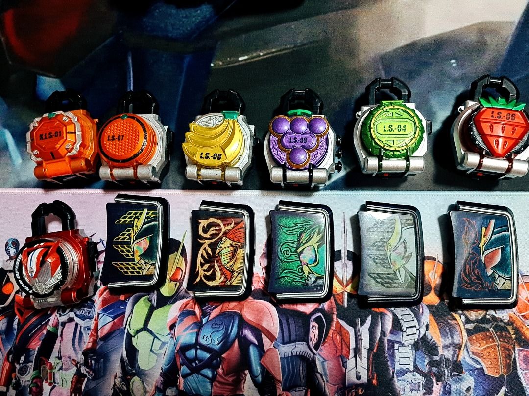 Kamen Rider Gaim - DX Sengoku Driver w Lockseed Set, Hobbies & Toys ...