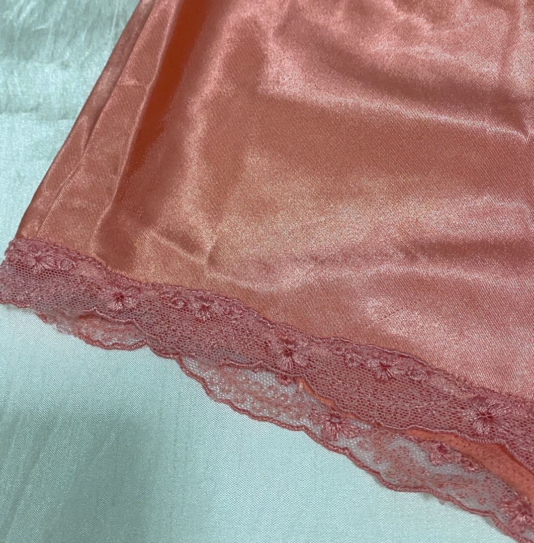 LA SENZA SEXY SILK BOOTY SHORTS w/ FREE CAMI, Women's Fashion, Bottoms ...