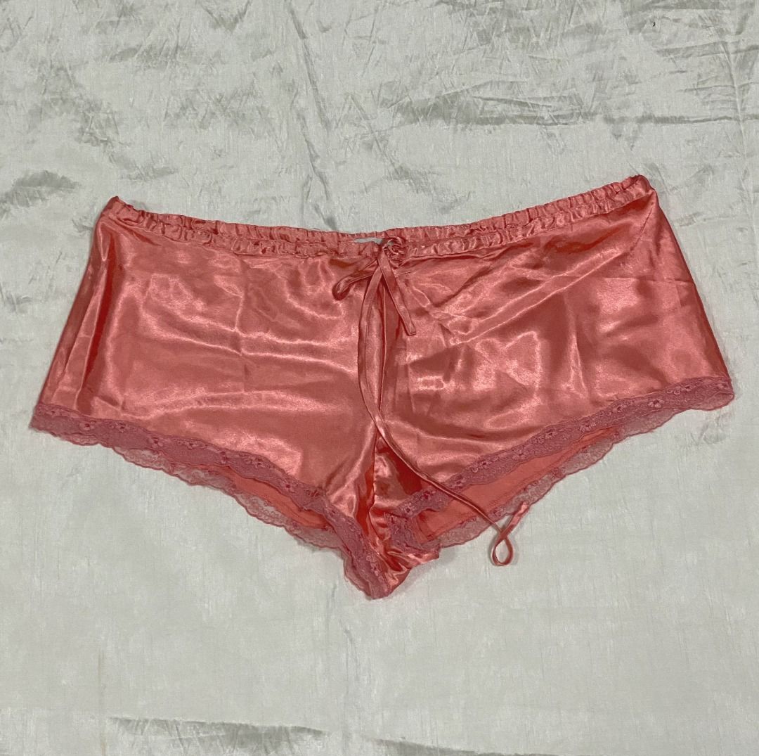 LA SENZA SEXY SILK BOOTY SHORTS w/ FREE CAMI, Women's Fashion, Bottoms ...