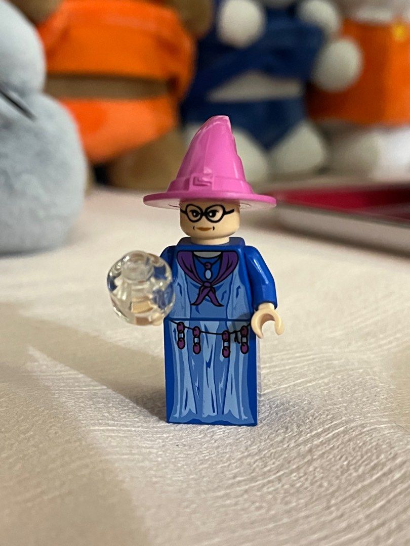 Lego Professor Sybill Trelawney Harry Potter HP049, 興趣及遊戲, 玩具 & 遊戲類 ...