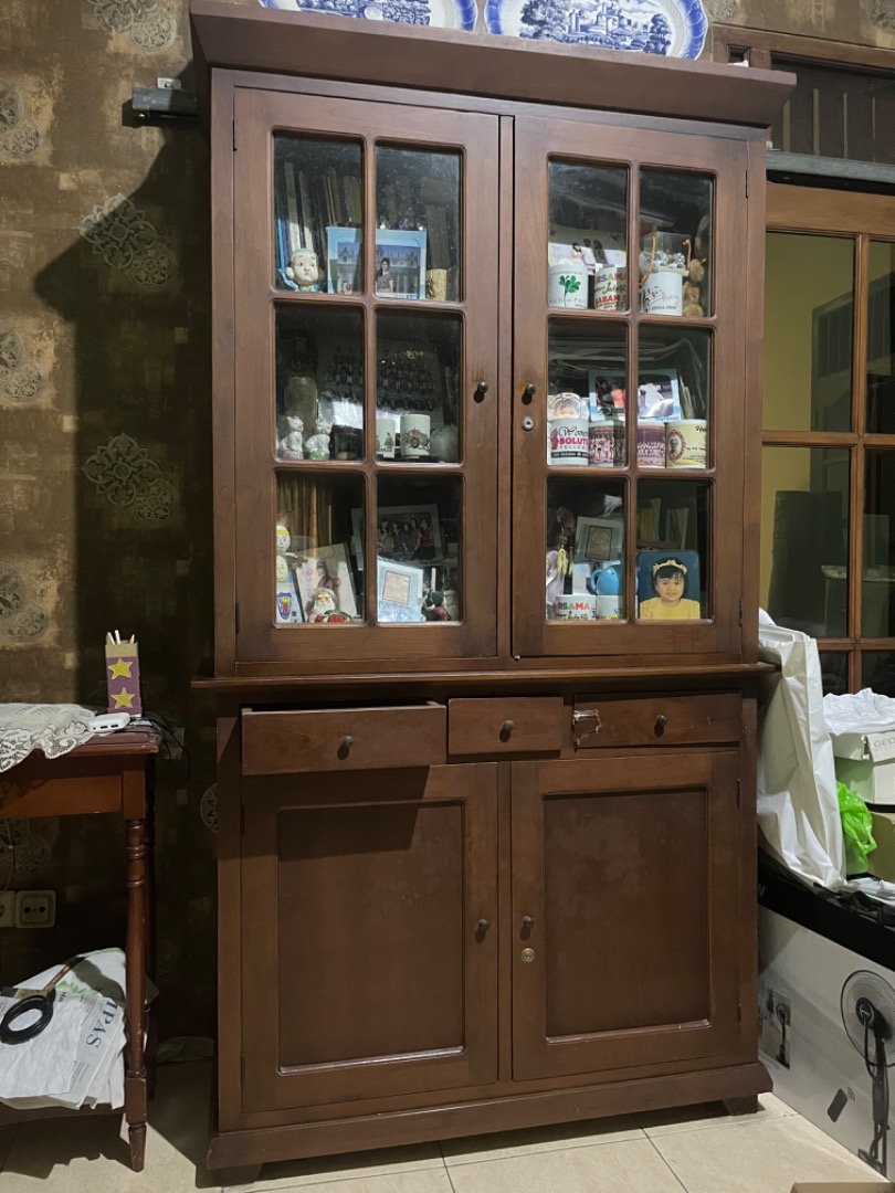 Lemari Rak Buku Kayu Jati, Perabotan Rumah di Carousell