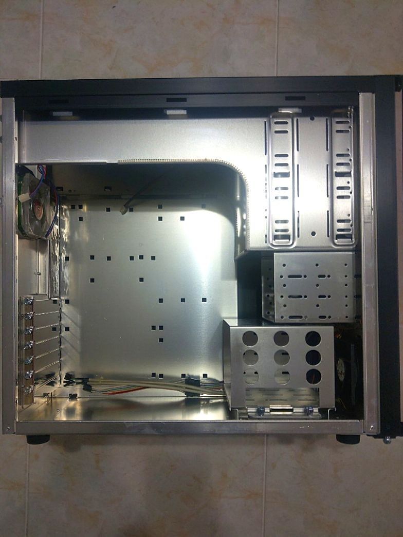 LIAN Li Mid Tower ATX Full Aluminum Case Bundle With Accessories As In ...