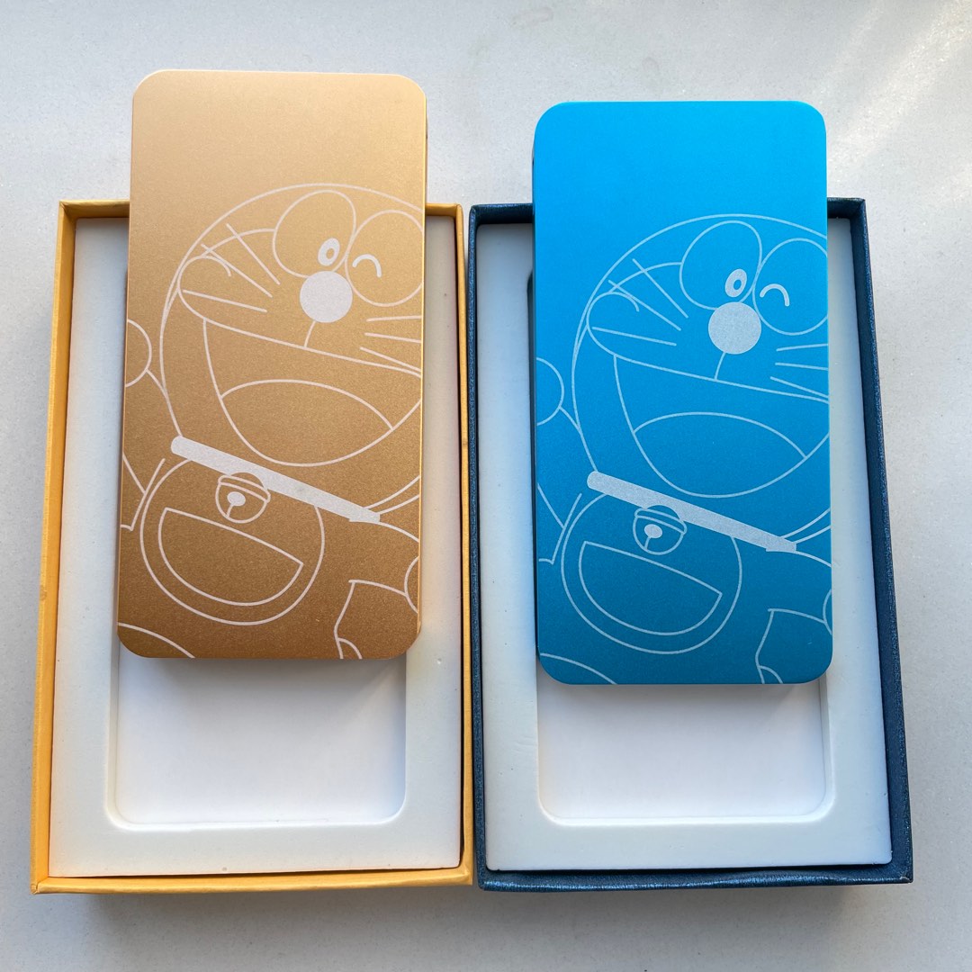 韓國Lotteria叮噹Doraemon手提電話充電器 尿袋兩個, 手提電話, 其他裝置 - Carousell