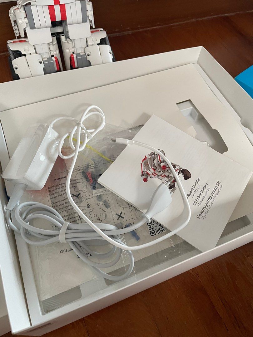 Mi Robot Builder, Hobbies & Toys, Toys & Games on Carousell