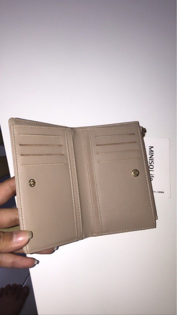 Miniso bifold wallet, Women's Fashion, Bags & Wallets, Purses & Pouches ...