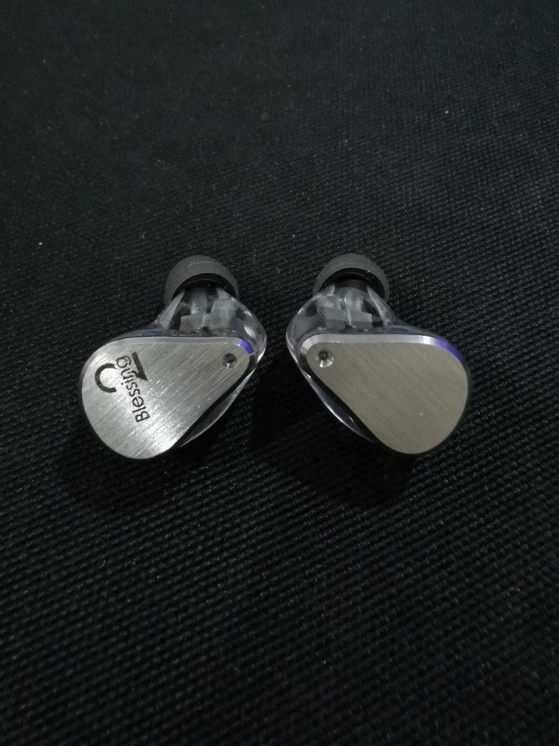 Moondrop Blessing 2 IEM, Audio, Earphones on Carousell