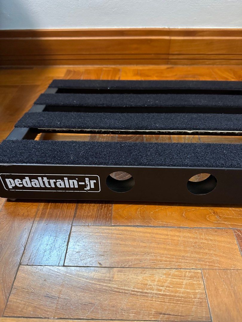 Pedaltrain Junior Pedalboard, Hobbies & Toys, Music & Media, Music Accessories on Carousell