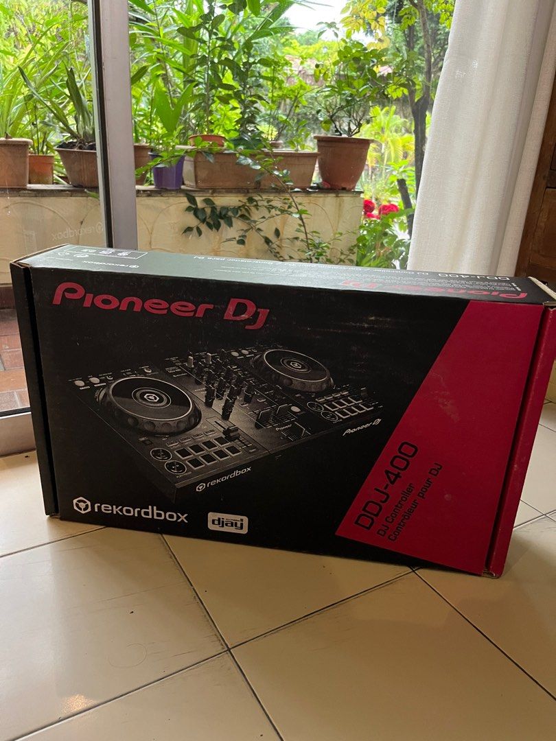 Pioneer DDJ-400 DJ controller, Audio, Other Audio Equipment on Carousell